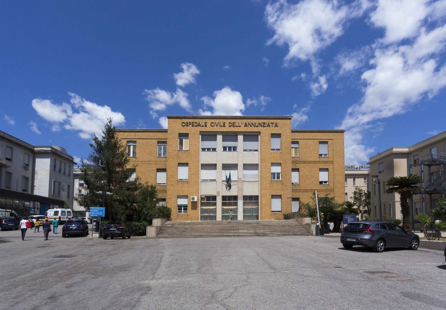 Botulino a Cosenza, ospedale convoca conferenza stampa: focus su ...