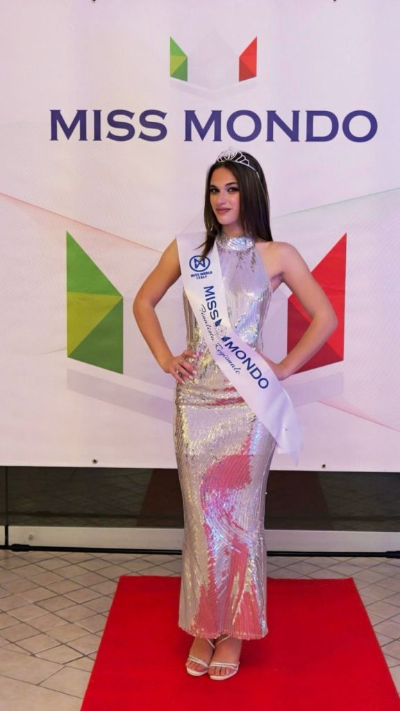 Valeria Meduri conquista la fascia: è lei la nuova regina di Miss Mondo ...