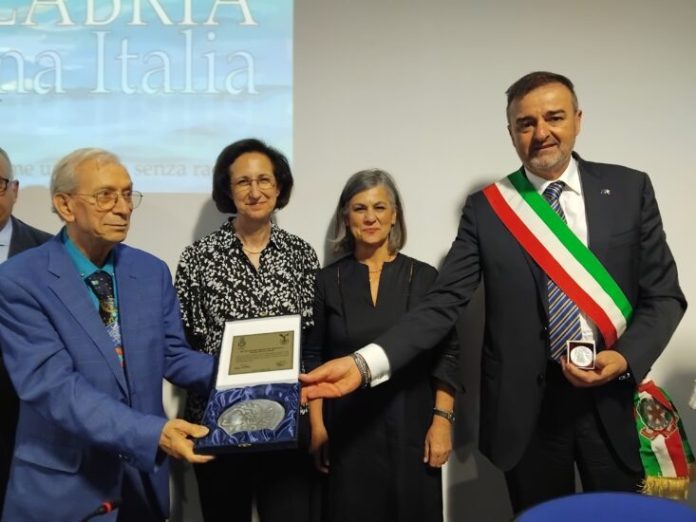 Un viaggio tra storia e identità: Davoli e Corfinio, custodi del nome ...