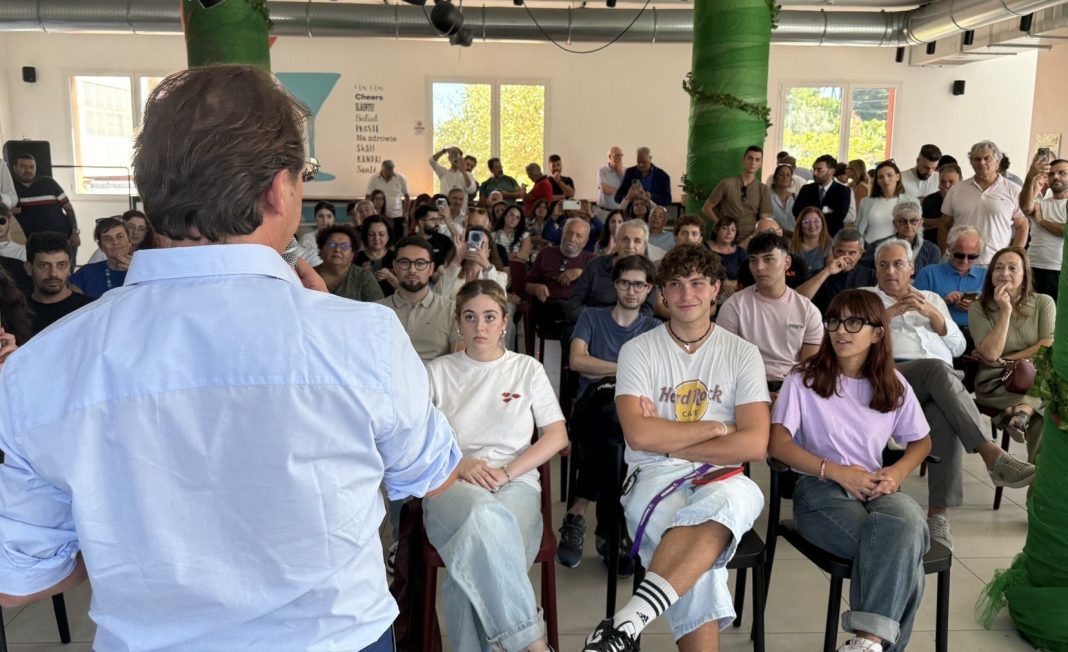 “Fermare la fuga di cervelli”: Tridico firma l’impegno per l’Università ...