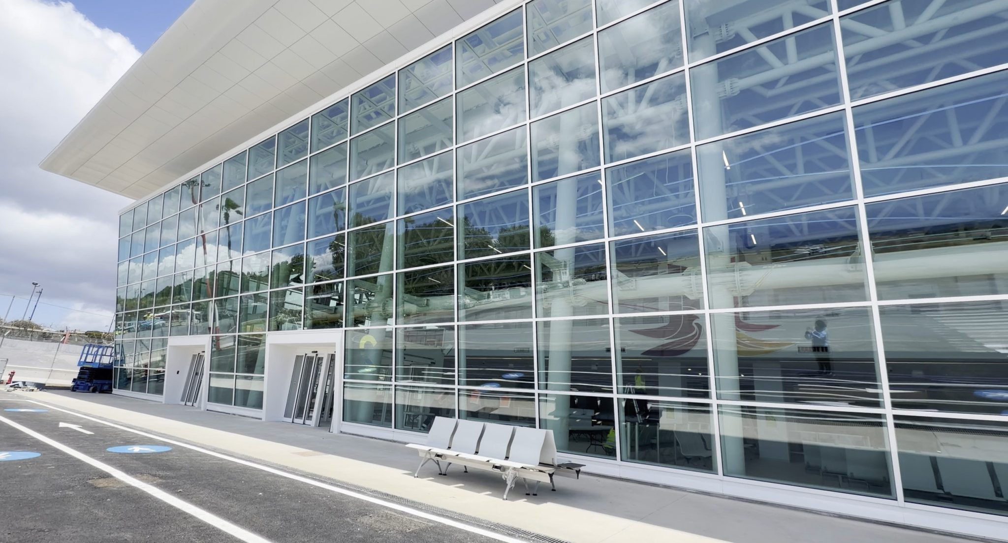 Aeroporto di Reggio nodo strategico per la Calabria e per i ...