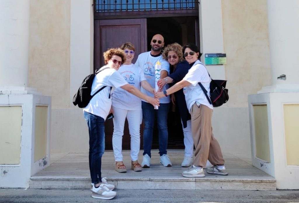 Gli infermieri pedalano per la solidarietà: in strada per le cure ...