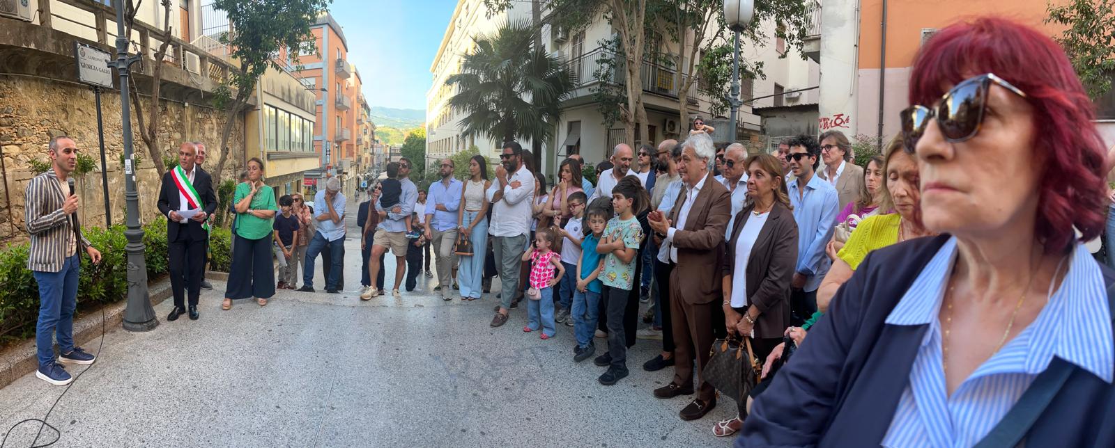 I giardini di Via Calabria intitolati a Giorgia Gallo. Il sindaco ...