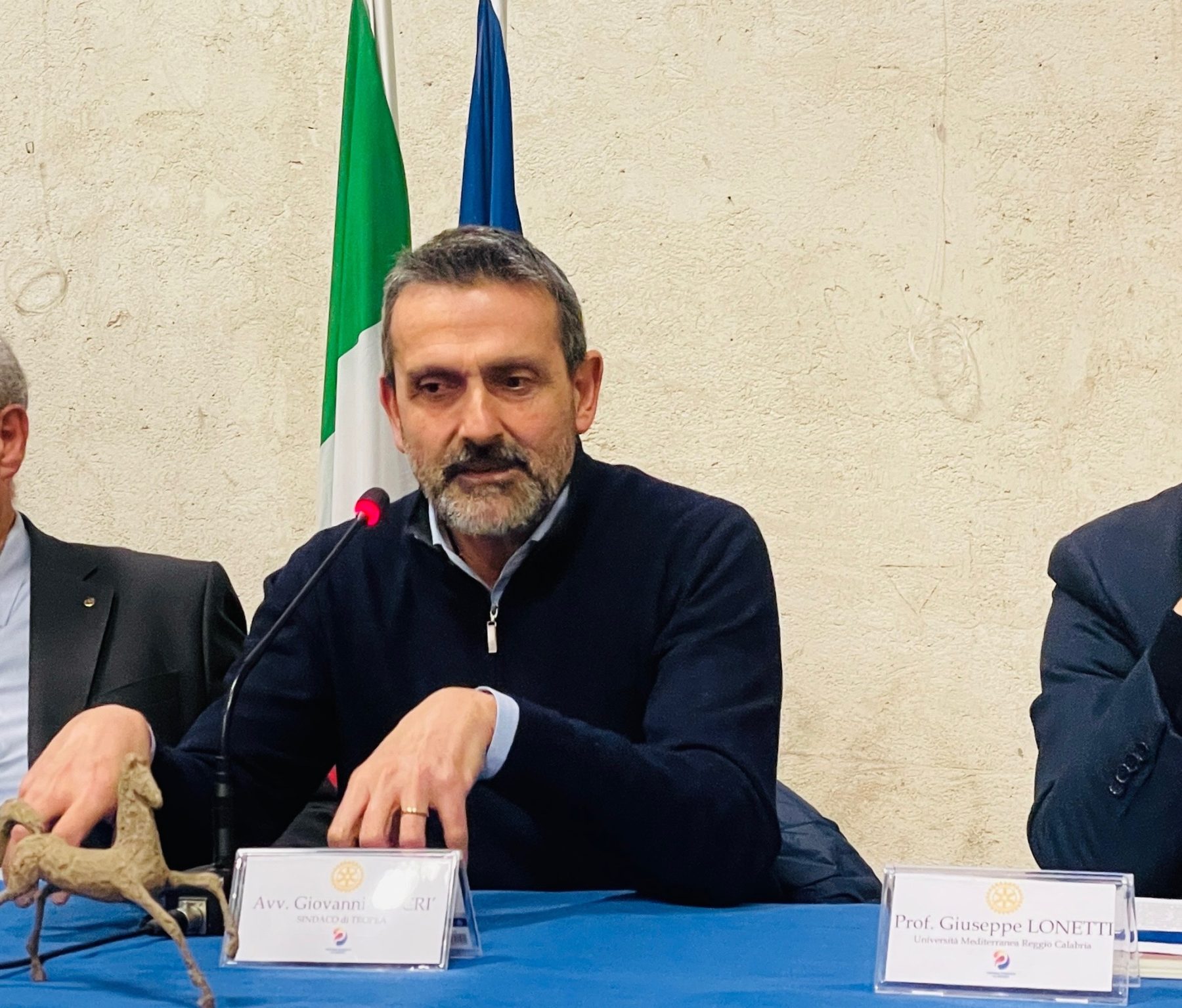 Tropea, il tribunale dichiara l'incandidabilità del sindaco Macrì ...